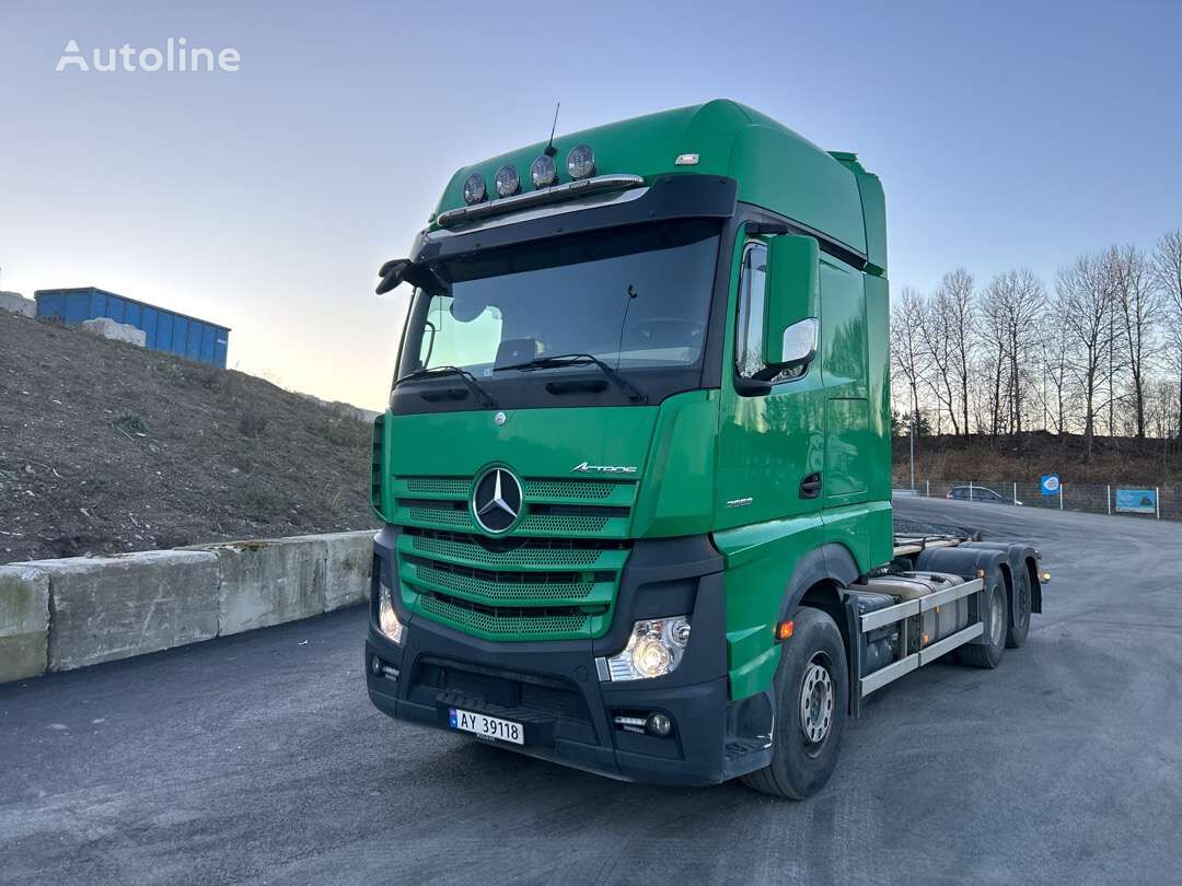 Prodaje se Mercedes-Benz BENZ ACTROS rol kiper sa kukom na aukciji