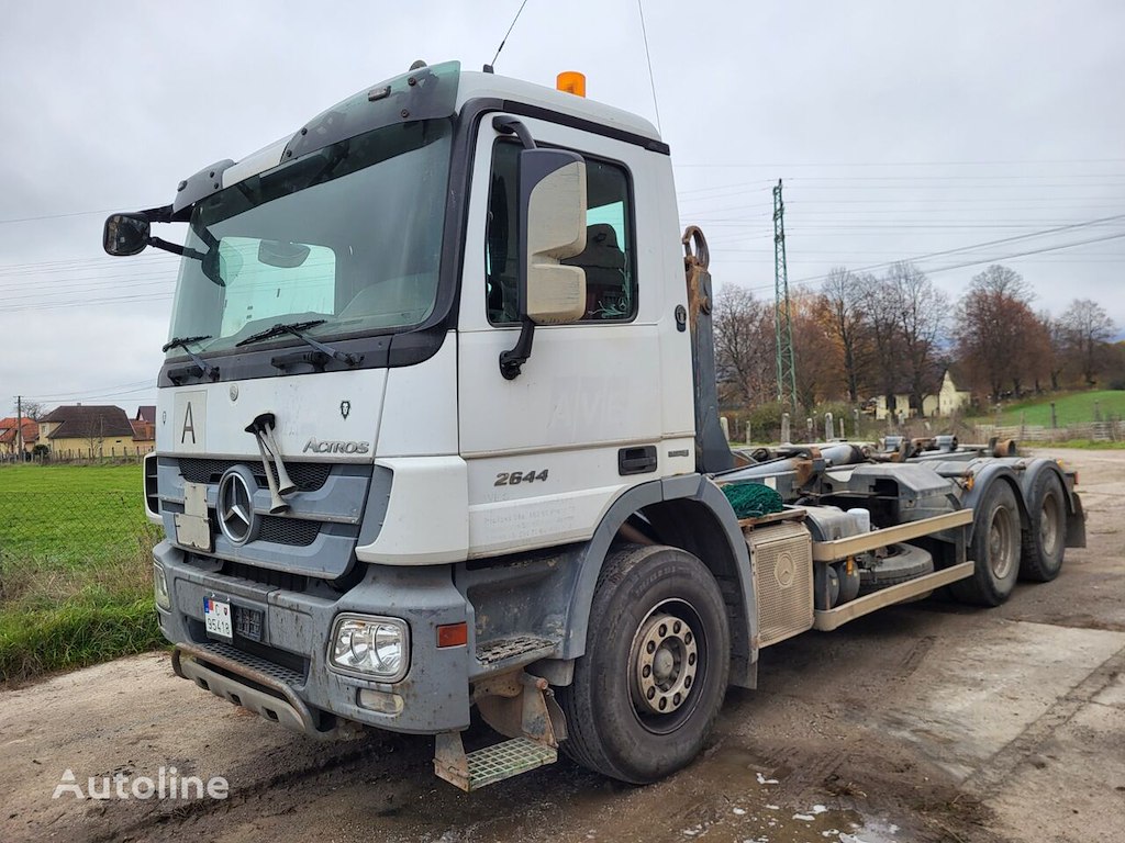 Prodaje se Mercedes-Benz ACTROS 2644 L 6X4 rol kiper sa kukom na aukciji