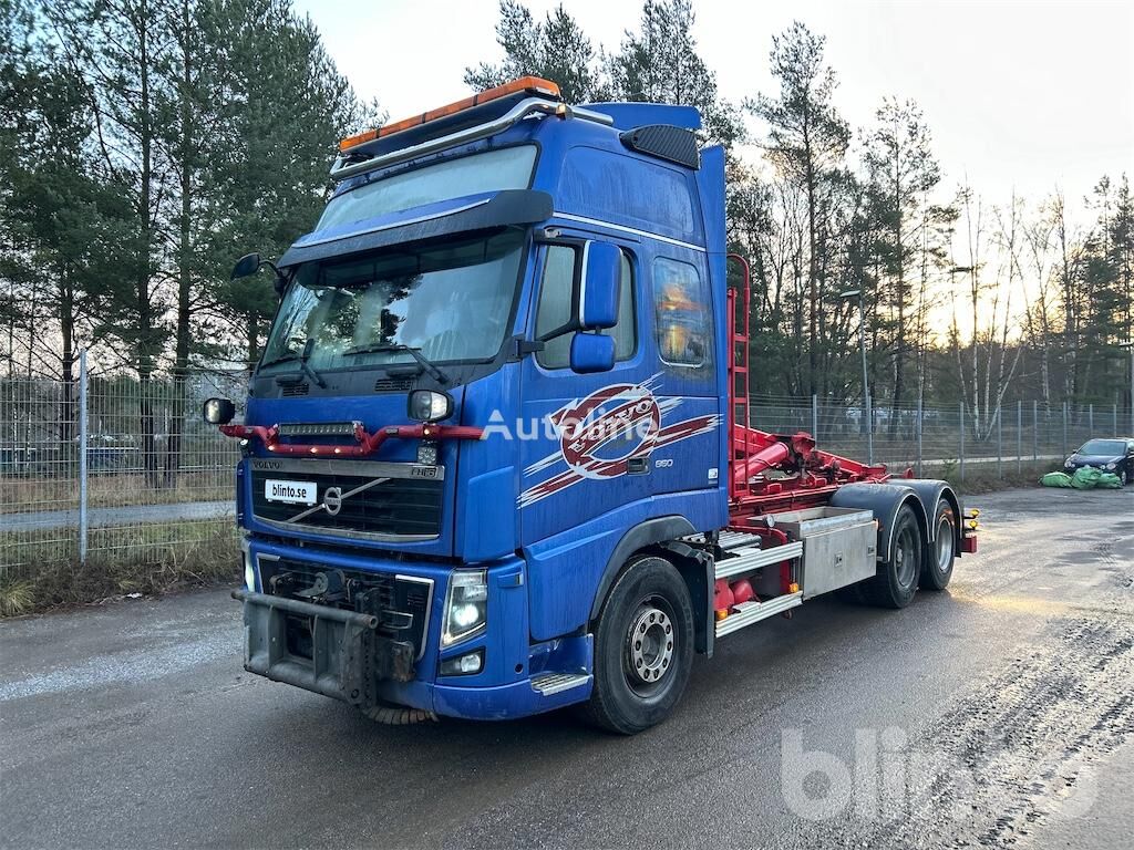 Prodaje se HIAB FH16 6*2 rol kiper sa kukom na aukciji