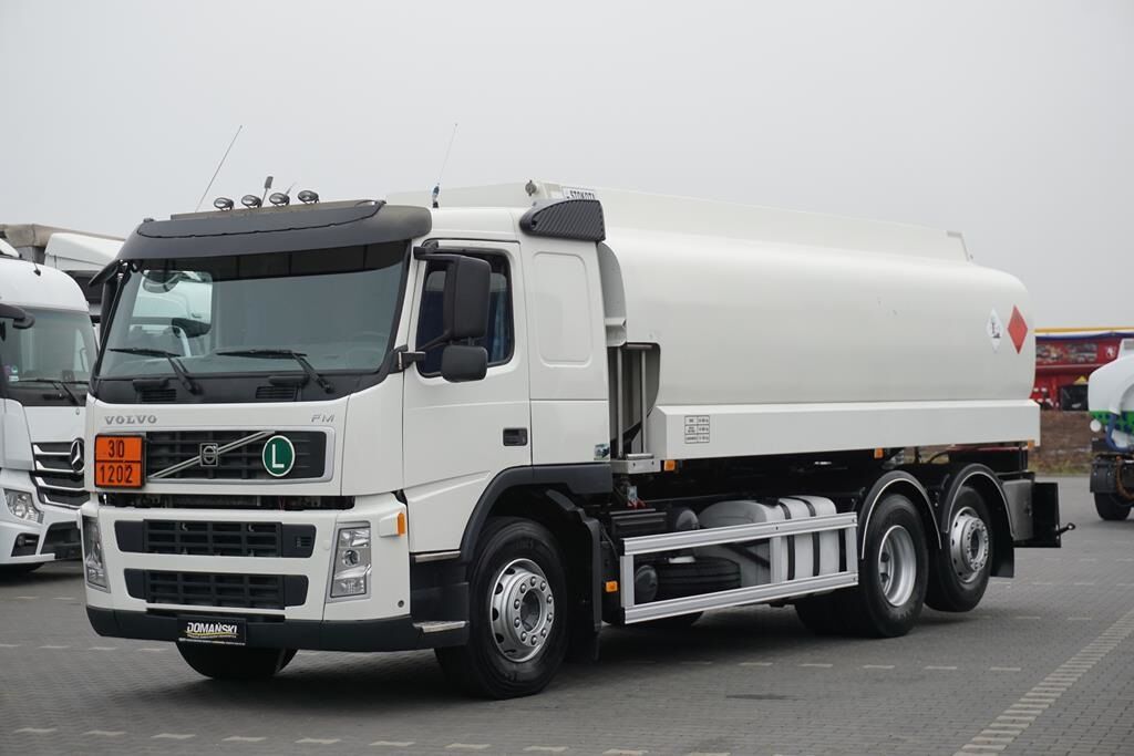 Volvo FM / 440 / AUTOCYSTERNA / 19050 L / 3 KOMORY / WYDAWKA autocisterna za gorivo