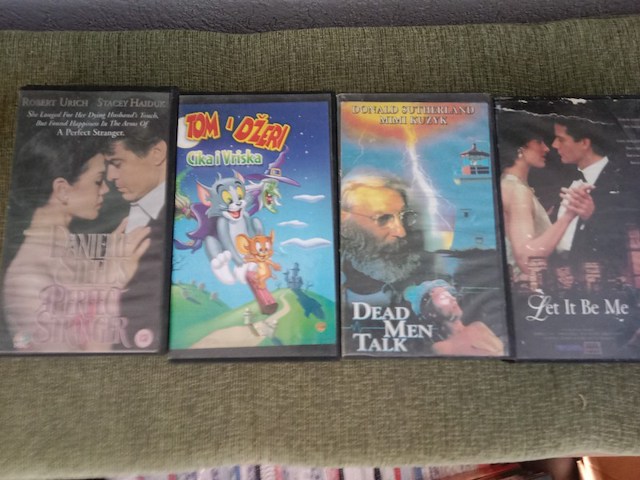 VHS lot 3 - 4 filma