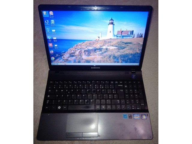 Laptop Samsung 300e/i3-2310M/6gb ddr3/bat 2h