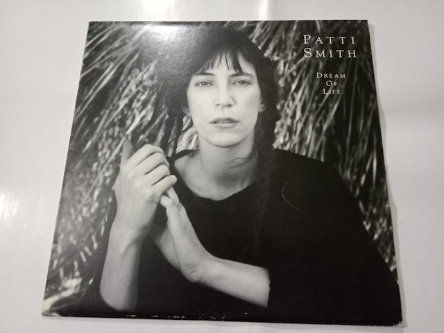 Patti Smith - Dream Of Life