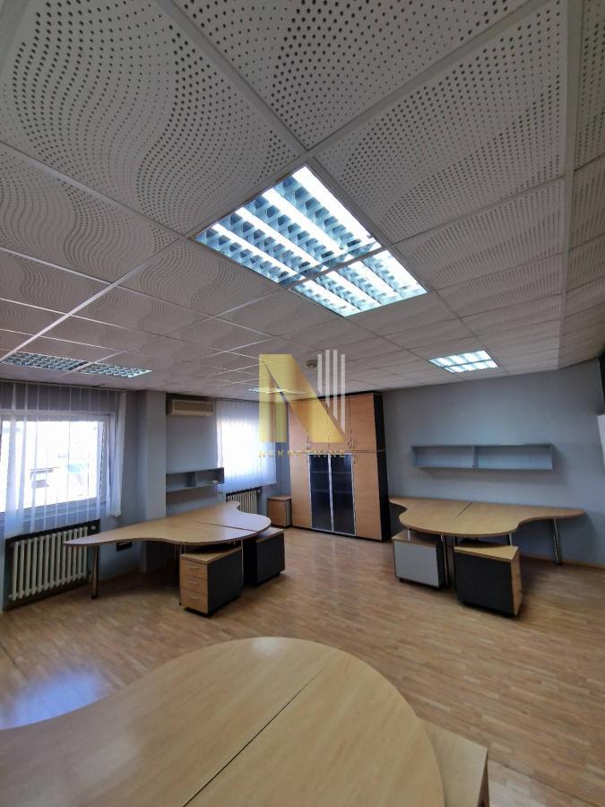 Za izdavanje poslovni prostor od 140m2