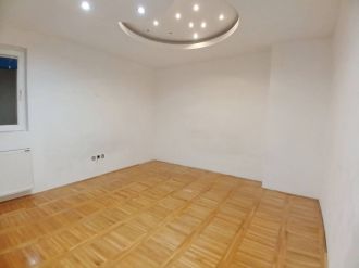 33m² 78.000€
Beograd, Palilula, Karaburma, Garsije Lorke