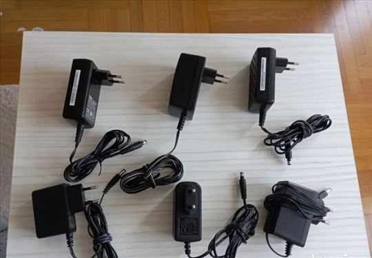 Adapter ispravljac 12V punjač