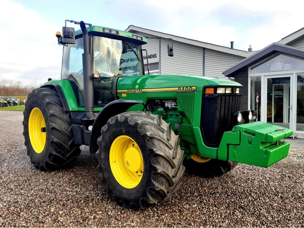 John Deere 8400 traktor točkaš