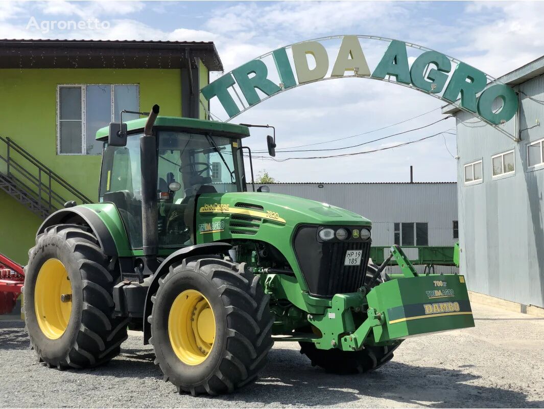 John Deere 7820 traktor točkaš