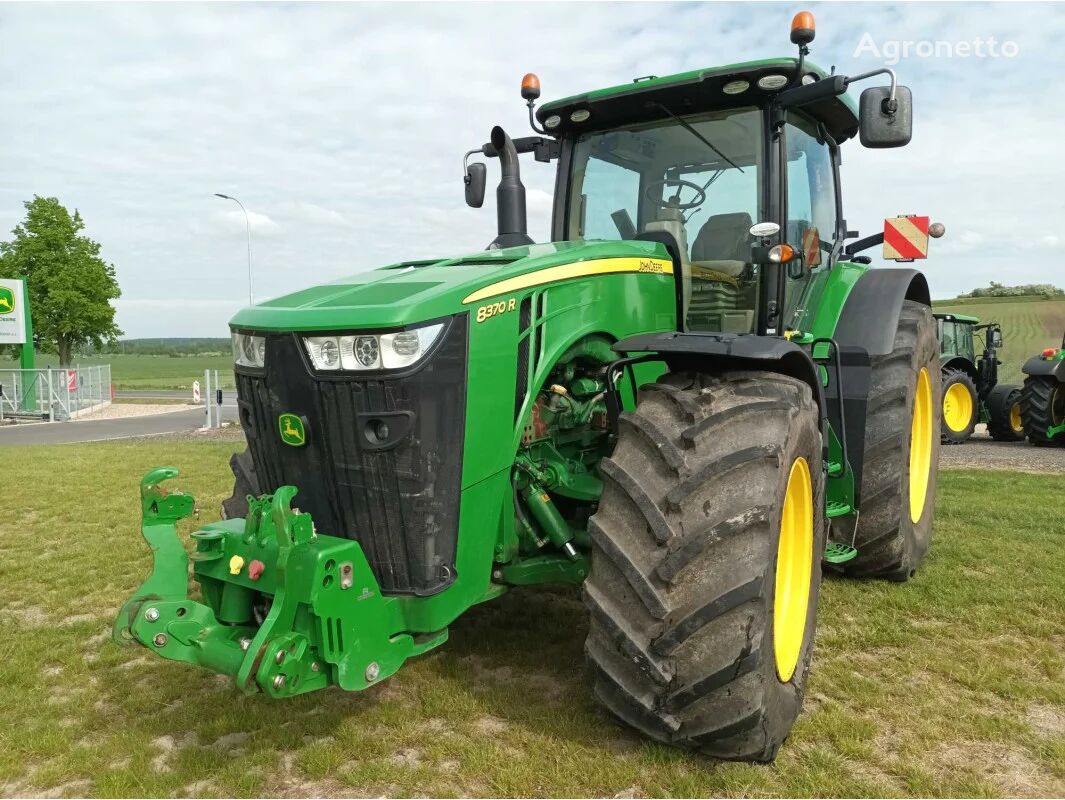 John Deere 8370 R traktor točkaš