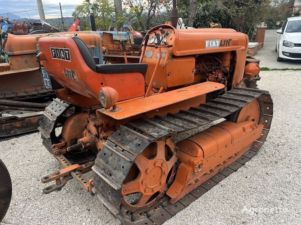 FIAT 411C traktor guseničar