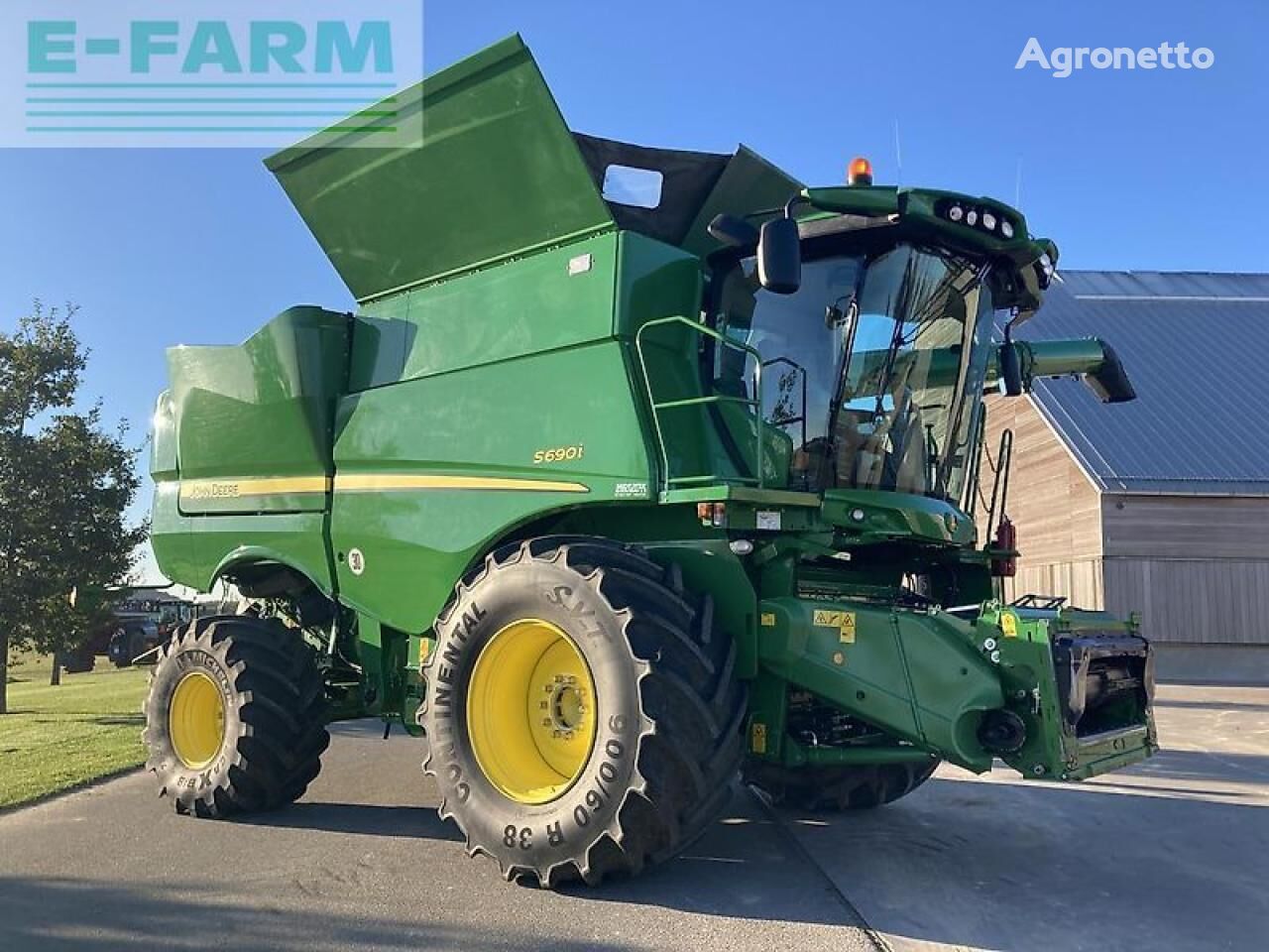 John Deere s690i kombajn za žito