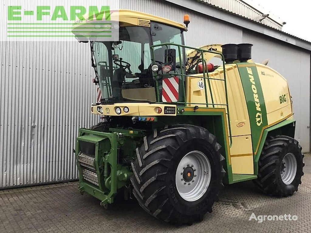 Krone big x 700 krmni kombajn