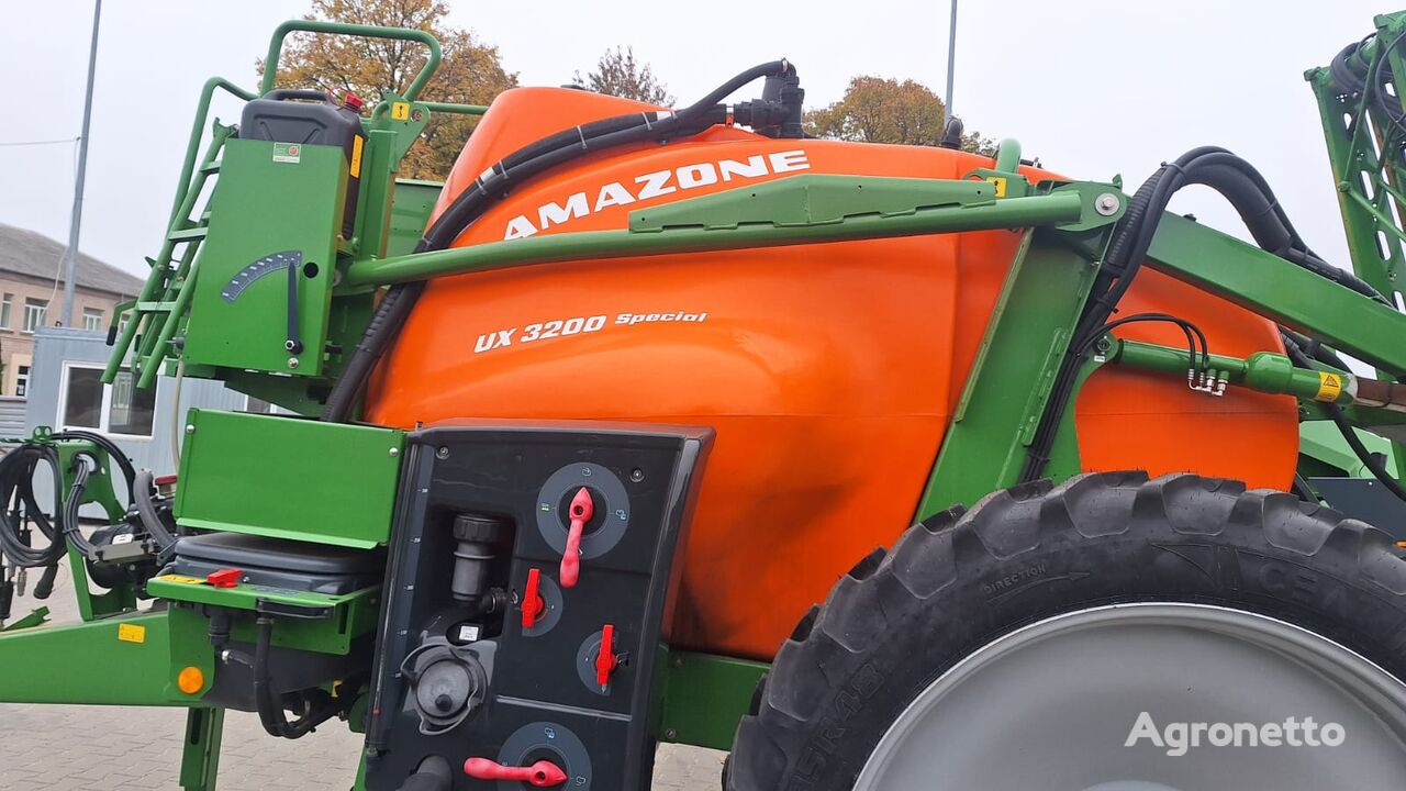 Nova Amazone UX 3200 ISOBUS 2022 vučena prskalica