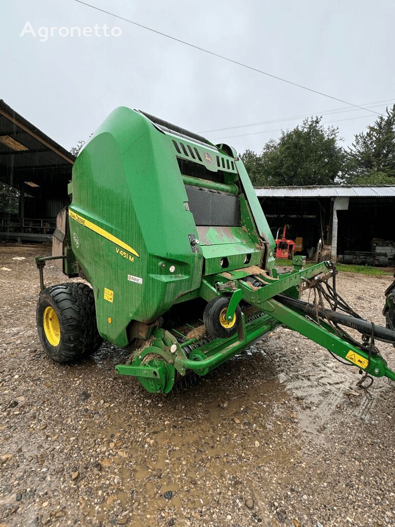 John Deere V451M balirka za četvrtaste bale