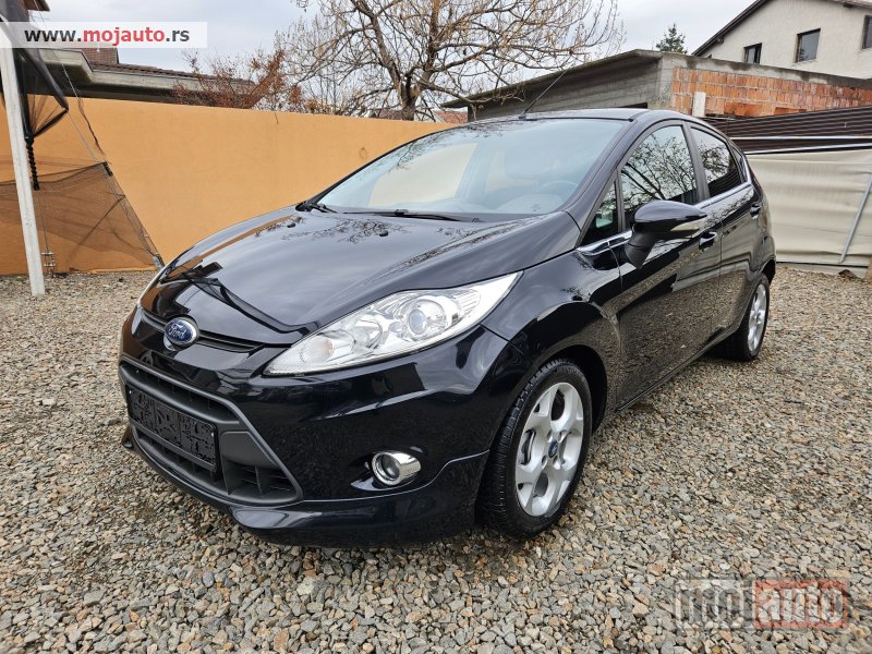 Ford Fiesta TITANIUM 1.6TDCI