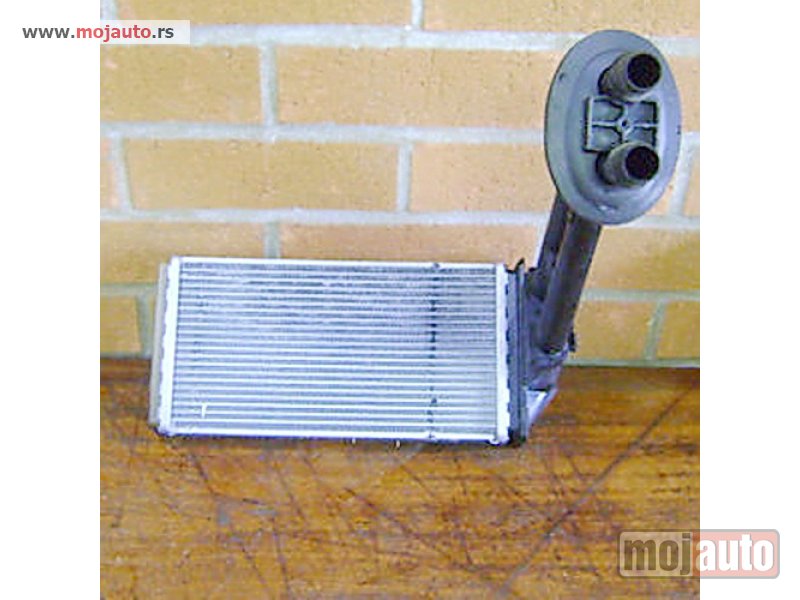 RADIJATOR Pežo 407 607 206 307 406 Partner 807 Peugeot