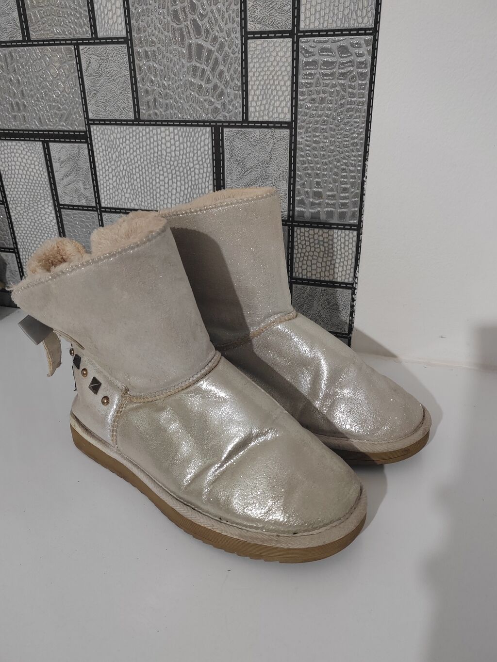 Čizme, UGG, 37