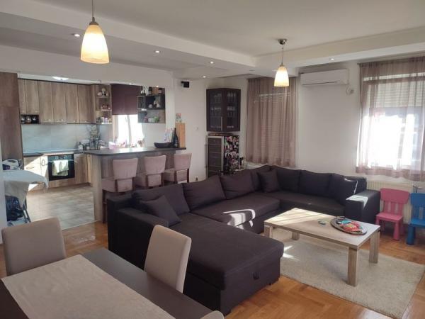 Četvorosoban stan na prodaju, 120m2, 371.320€