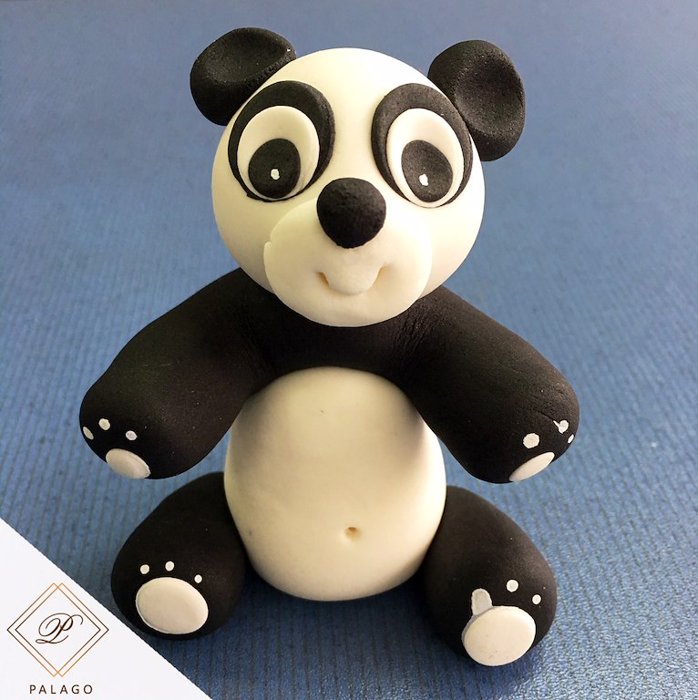 VELIKE FIGURE – PANDA