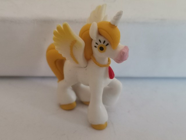 pony 4