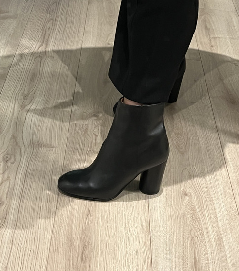 NOVE kožne čizme ankle boots BESPLATNA POŠTARINA!