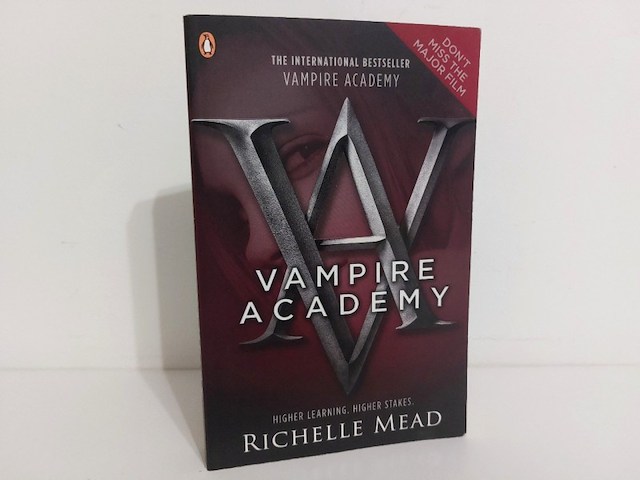 Vampire academy - Richelle Mead NOVO