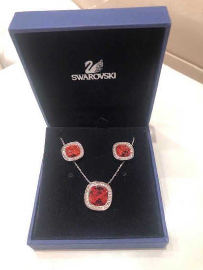 NOVO EXTRA  set”SWAROVSKI”RASPRODAJA