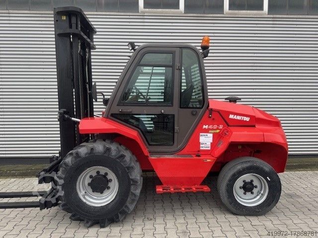 Viljuškari van puta
Manitou M-40-2ST-3