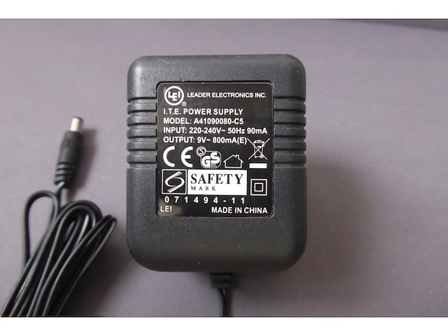 9V 800mA AC - AC strujni adapter