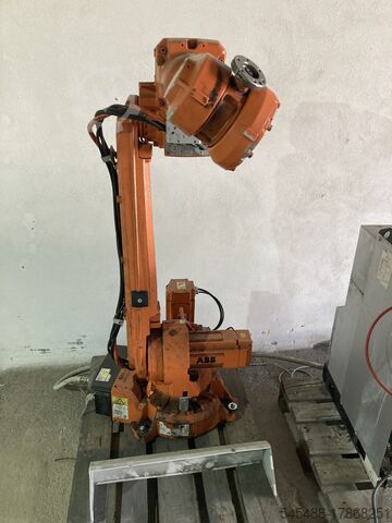 Industrijski robot
ABB IRB2600-12/1,85