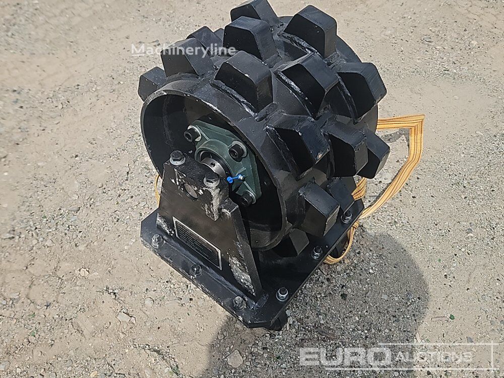 Prodaje se Compaction Wheel to suit CAT 307 hidraulične makaze na aukciji