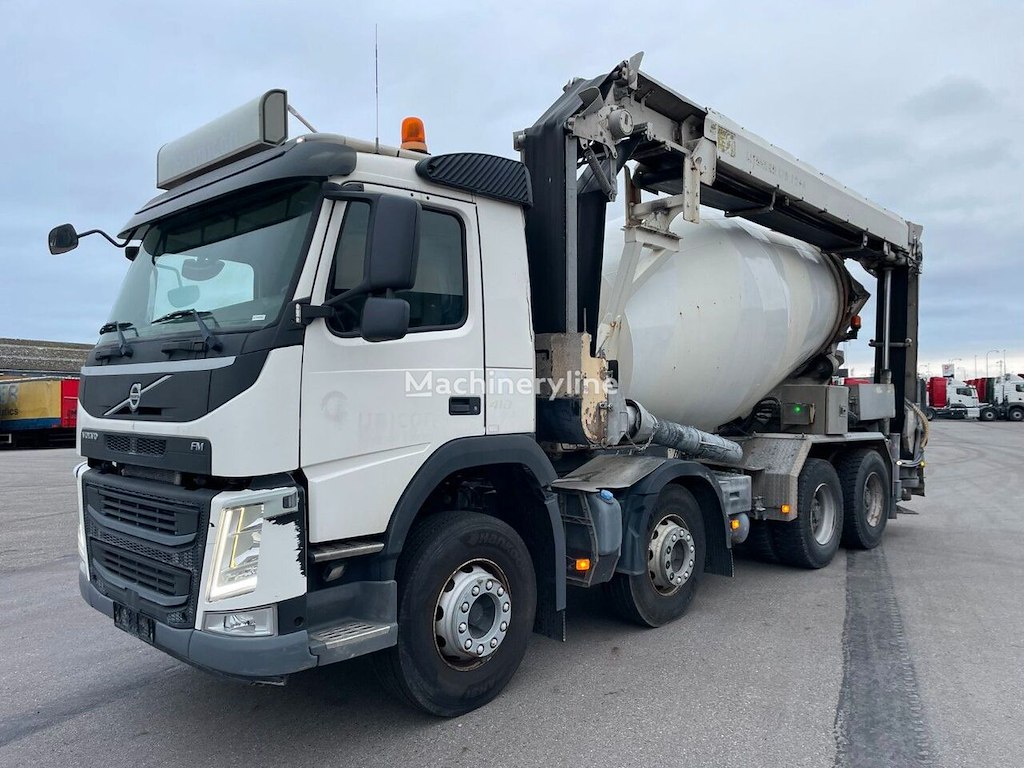 Liebherr na šasiji Volvo FM 410 8x4 Liebherr HTM 904 9m3 + Belt 12+4 m kamion s mešalicom za beton