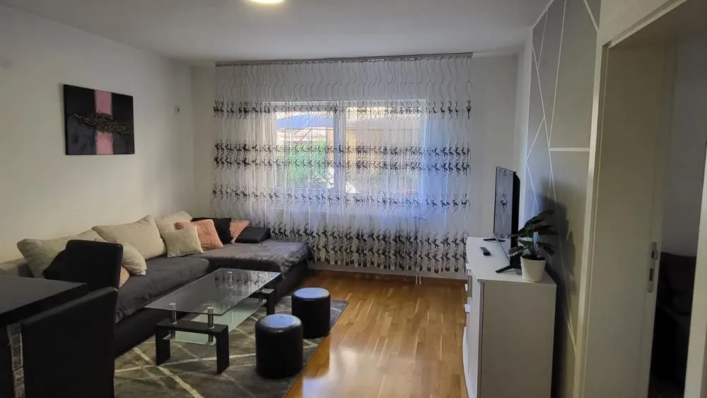 Izdavanje, četvorosoban stan, 60m2, Adice, Novi Sad, Novi Sad