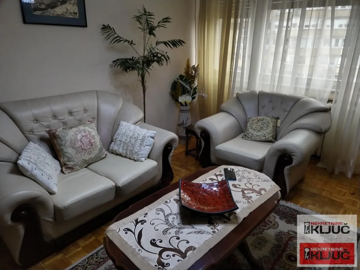 Prodaja, dvosoban stan, 58m2, Bulevar Oslobodjenja, Novi Sad, Novi Sad