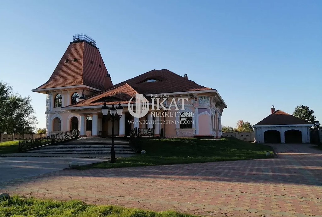 Prodaja, poslovni prostor, 1200m2, Palić, Subotica