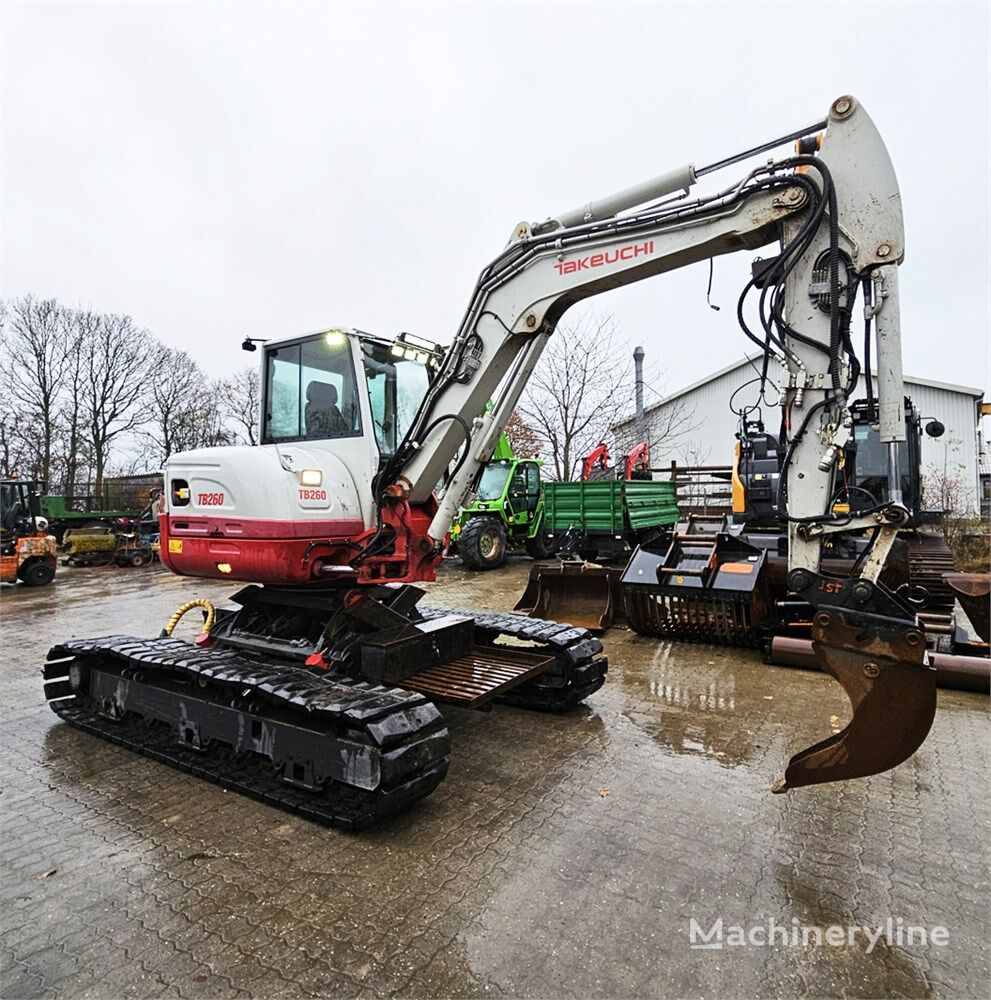 Prodaje se Takeuchi TB260 mini bager na aukciji