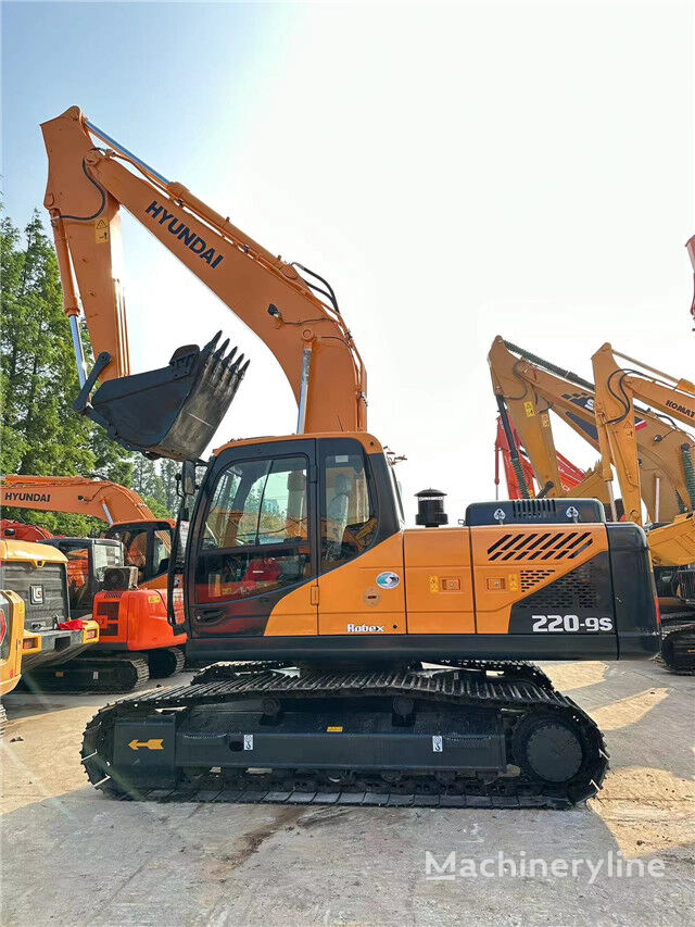 Hyundai R220LC-9S R215 R225 R300 R305 bager guseničar