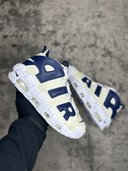 Nike air more uptempo