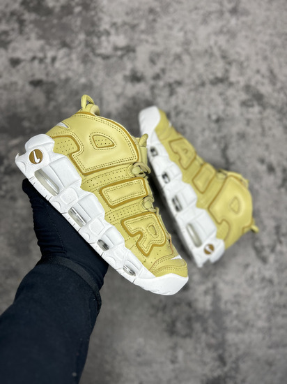 Nike air more uptempo