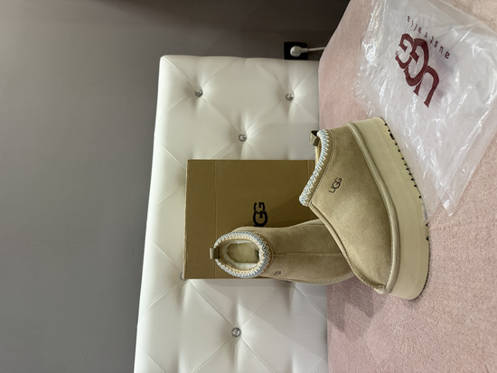 Ugg tazz 40 nove