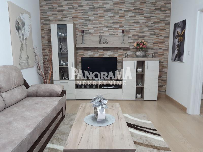 Retko u ponudi , Blok 70, 67m2, 2.0, II, uknjižen, kompletno namešten ID#5352 240.000 €