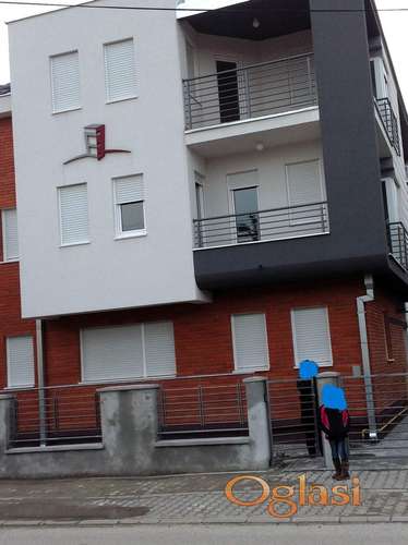 MODERNA VILA 3,5 SOBAN 70m2 SA GARAŽOM 12m2