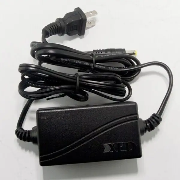 Adapter XED-2011SC6, 12V/2A