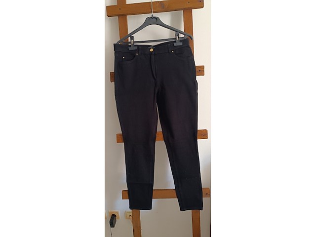 H&;M crne pantalone vel.40