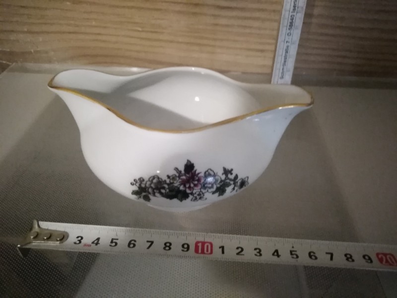 stara činija za sos od porcelana