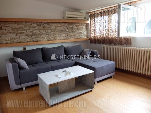 #41374, Izdavanje, Stan, FONTANA, 700 EUR