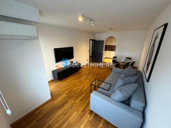 Savski venac, Sarajevska, 2.0 stan, 55m2, 1150 EUR, ID 50662