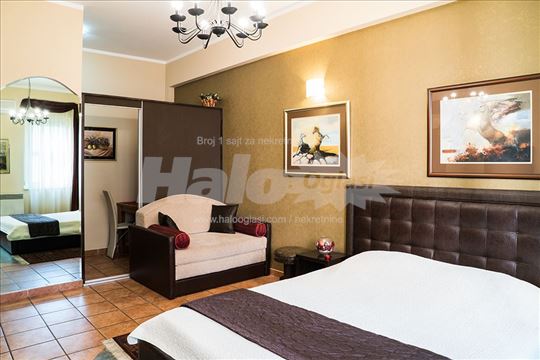 Lux studio apartman u centru