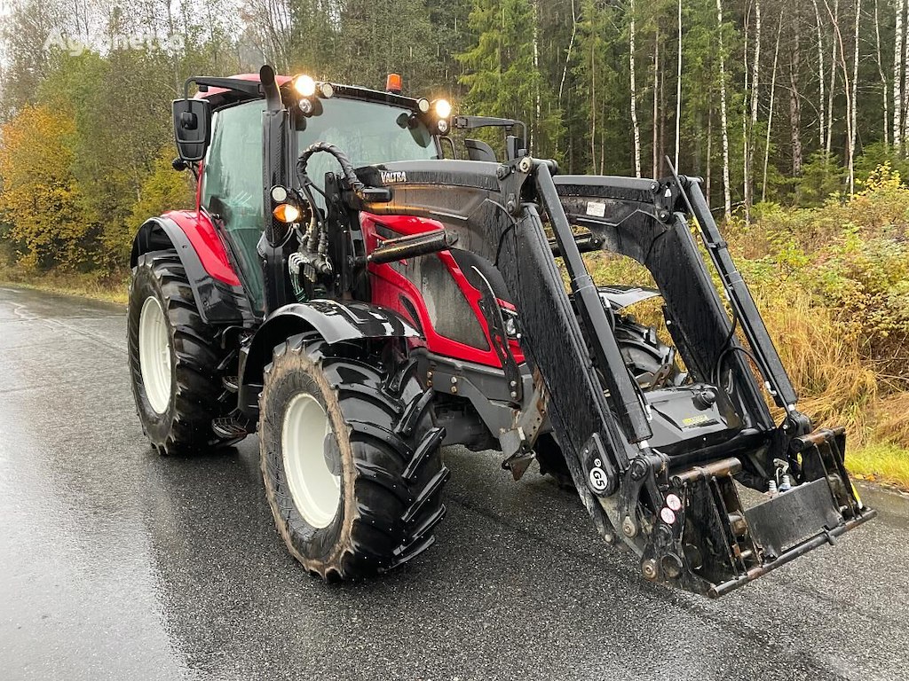 Prodaje se Valtra N104 DUOMATIC UTTAK HURTIGGIR EL HYDRAULIKK FRONTLASTER 960 TIME traktor točkaš na aukciji