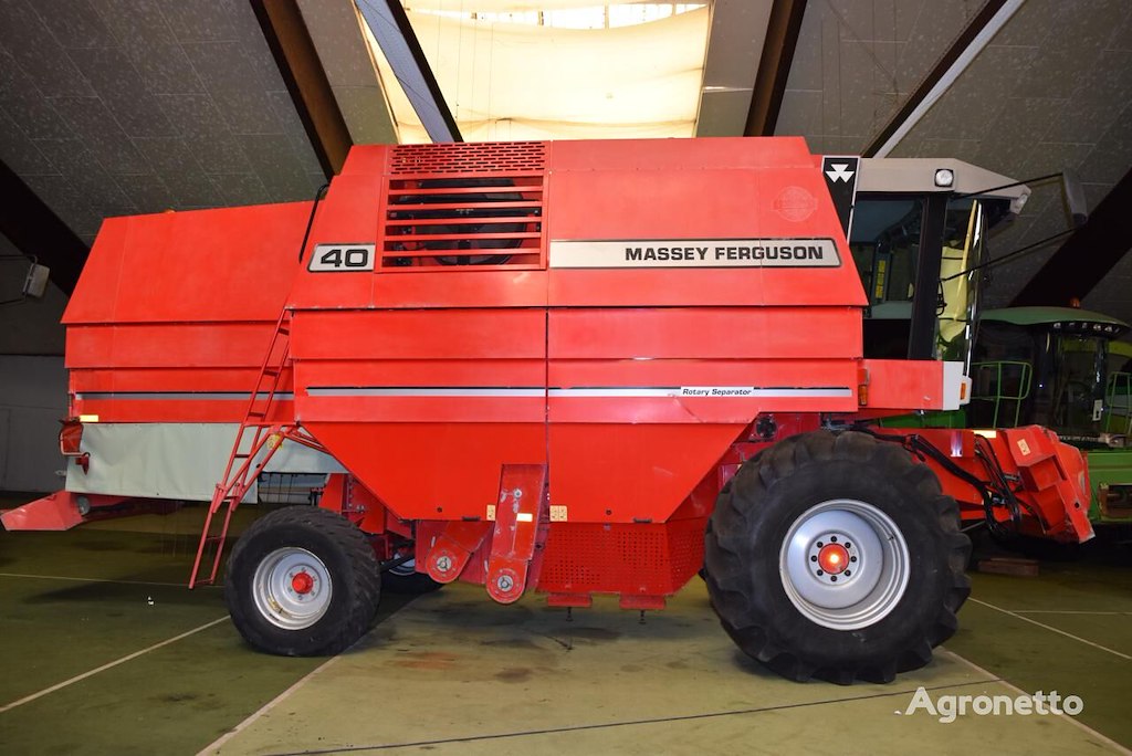 Massey Ferguson MF 40 RS kombajn za žito